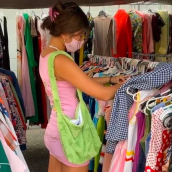 Gen Z Fashion Trends: How And Why You Should Thrift – Miss EmpowHer